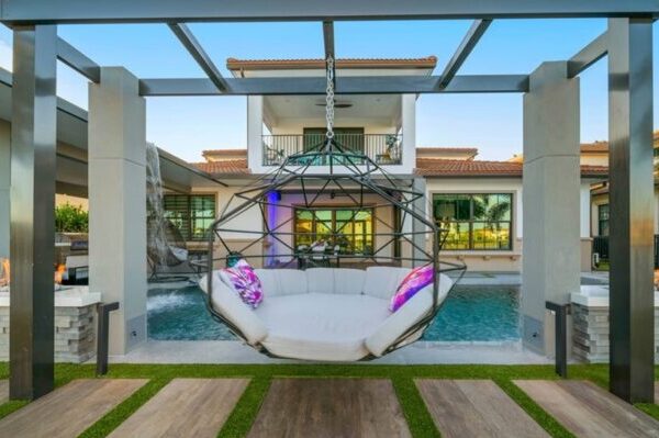 Decks & Patios – 2Fix Corp